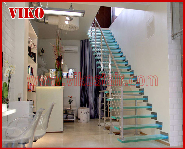 Floating Staircase VK42S Floating Stair Tempered GlassLED Light strip, Stringer: 5mm+5mm(Thickness), Dia 6mm Steel Cable
