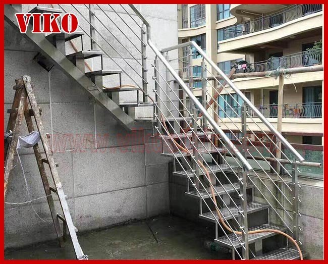 Steel Cable Stair VK98SC 304 Stainless Steel Railing   Carbon Powder-coate  Wooden Handrail Treed Beech Aluminum