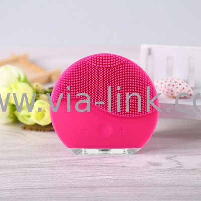 FOREO LUNA mini 2 Facial Cleansing Brush, Gentle Exfoliation and Sonic Cleansing for All Skin Types