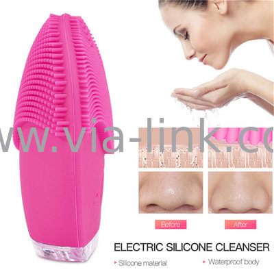 FOREO LUNA mini 2 Facial Cleansing Brush, Gentle Exfoliation and Sonic Cleansing for All Skin Types