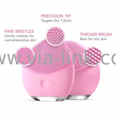 Facial Cleansing Brush Waterproof Rechargeable Face Brush for Deep Cleansing Skin Care Electric Silicone Exfoliating