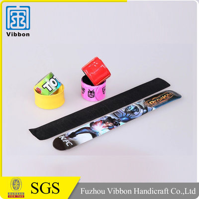 New design professional made hot sale silicone slap wristband watches