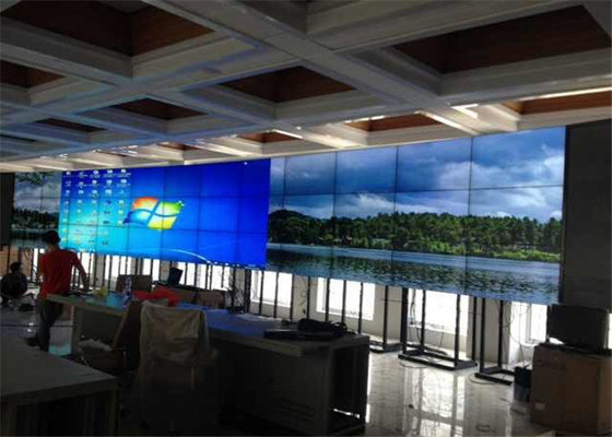 55 Inch FHD LCD Video Wall With Semi - Circle Style For Tv Station Background supplier