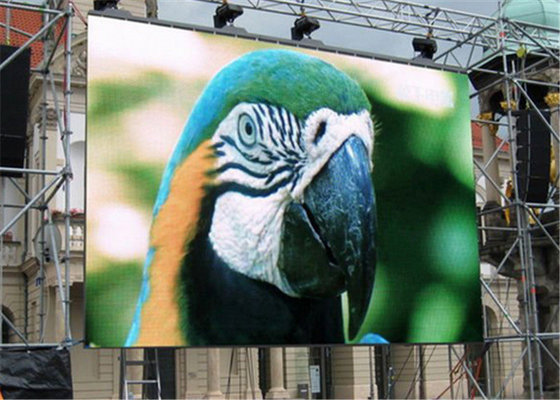 Full Color Waterproof SMD LED Display P8 1000cd High Freshrate For Camera supplier