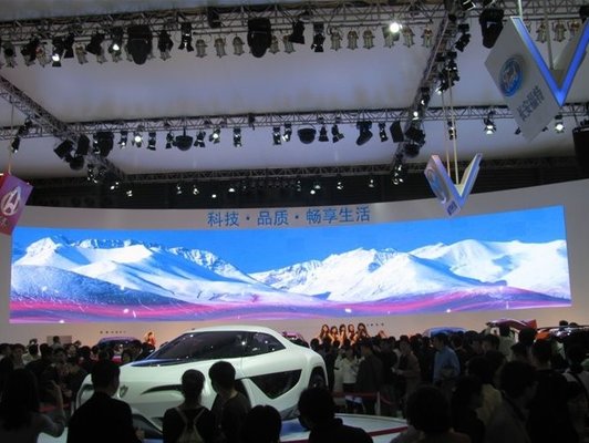 P2.5mm Full color Rental LED Wall , High Pixel Pitch LED TV Screen with Front Service Aluminum Cabinet supplier