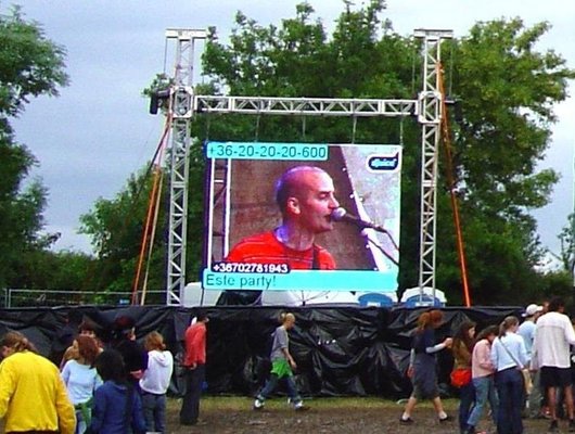 P8mm Trailer Mounted Mobile LED Billboard Outdoor Digital LED Screen , Rear Maintaining supplier
