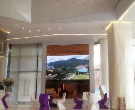 P10 Outdoor LED Video Wall For Advertising / Stage Rental LED Screen supplier