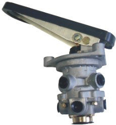 1-48100-576-1  1-48100-576-2 ISUZU Foot Brake Valve