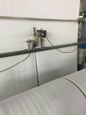 Ultrasonic Nonwoven Bag Sealing And Cutting Machine