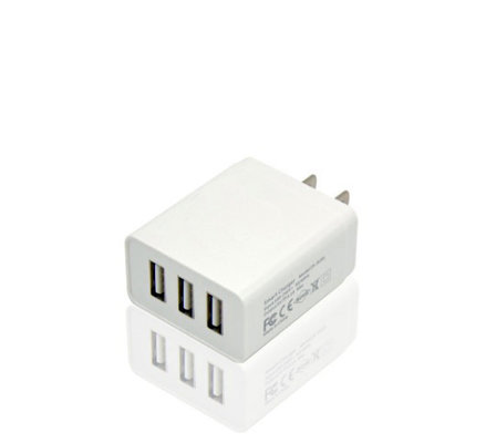 Whtie Smart USB Charger 5V 3.1A 3 Port  Level VI Efficiency For IPhone 8