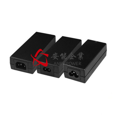 70W Series 12V 9V Desk Medical Adapter , Meet L/CUL UL60601, TUV/RH EN/IEC 60601