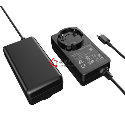 50Hz 45W Interchangeable Plug USB C Fast Charger / PD Adapter for Xiaomi Apple Air