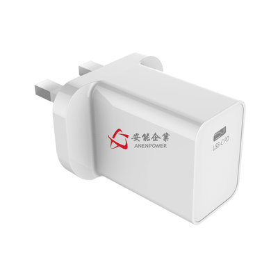 White 18W Power Delivery USB C PD Charger 5V 3A 9V 2A 12V 1.5A