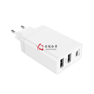 30W EU Plug 3 Port USB C PD Charger , OEM Anker USB Travel Charger White Color