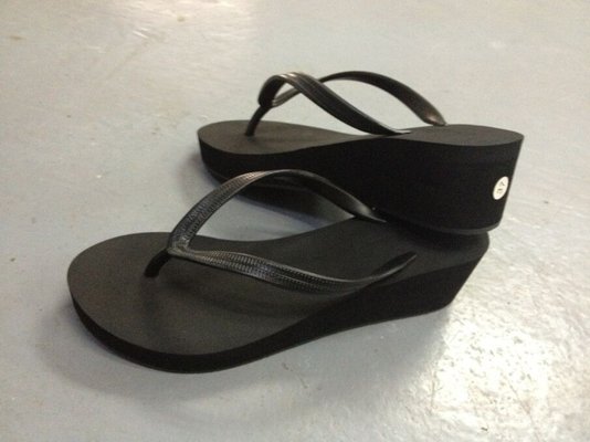 Promotion Die Cut Sole Pvc Strap high heel Girl Flip Flops for Wedding SGS Approval supplier