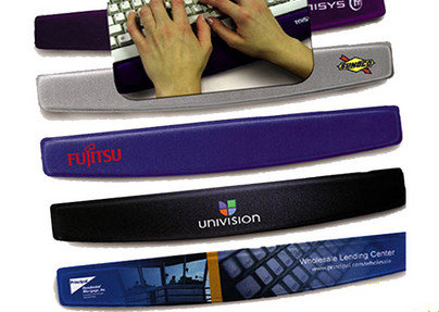 Laptop Silicone Rubber Wrist Support Mouse Pad For Keyboard SGS Approval supplier
