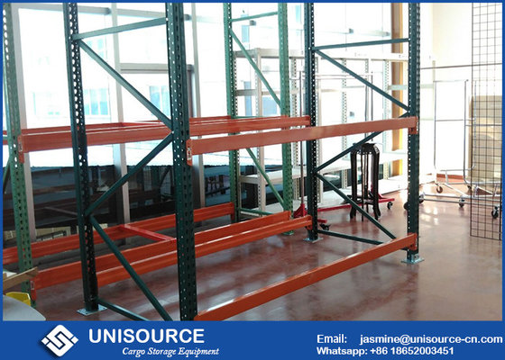 Warehouse Teardrop Pallet Rack System Easy Assembly Heavy Duty Metal Shelving