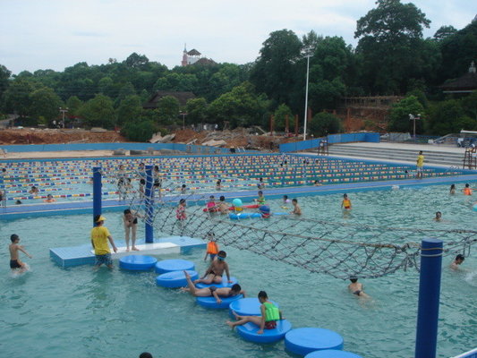 Giant Water Park Project Fiberglass Theme Park Equipment for Family Fun