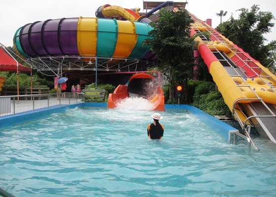 Promotional Splendid Space Bowl Water World for Kids , 15m Tower Height