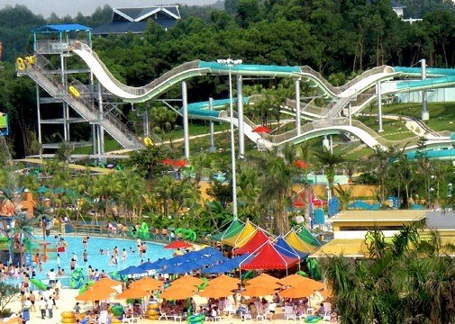 Customized Gigantic Mile Long Fiberglass Water Slides in Blue White Green