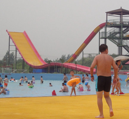 Spray Up Water Attraction Amusement Park Equipment With 2 Person Raft