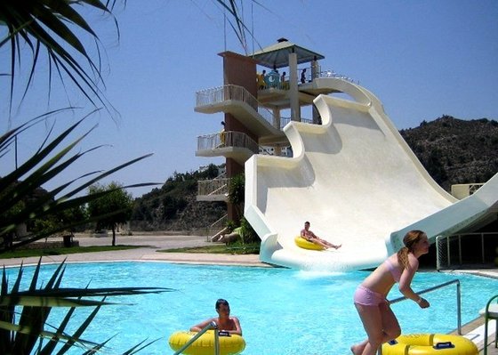 Huge Water Park Equipment Fiberglass Water Slides Super Waving Slide Custom Made