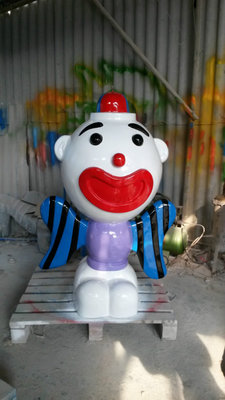 Blue Water Playground Toys Clown Monster Spray Fiberglass For Children