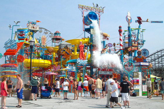 Galvanized Pipe Water Playground Equipment Fiberglass Water House