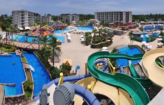 Blue Customized Hotel Pool Water Slides 0.3-0.6m Water Depth