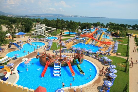 Small Interactive Family Water Playground Equipment Kids Swimming Pool Water Slide
