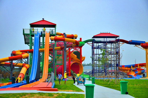 Red , Yellow , Blue Crazy Sea Water World Biggest Amusement Park Project