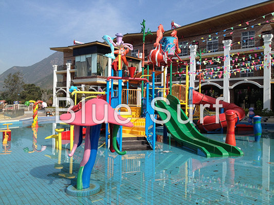 Red / Green Children Water Playground Equipment Spray Fiberglass Water Slide