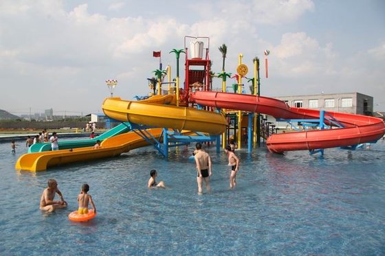 Water Playground Equipment Commercial Spiral Water Slide 23 * 22 * 12m