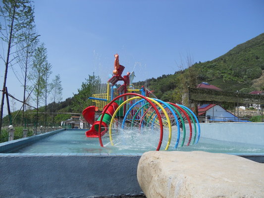 Waterfall Rainbow Gallery Kids Water Toys For Spray Park