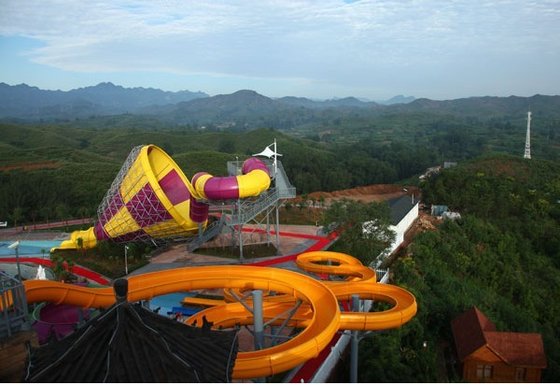 Adult Open Spiral Slide Huge Water Park Single Water Slide For Aquasplash