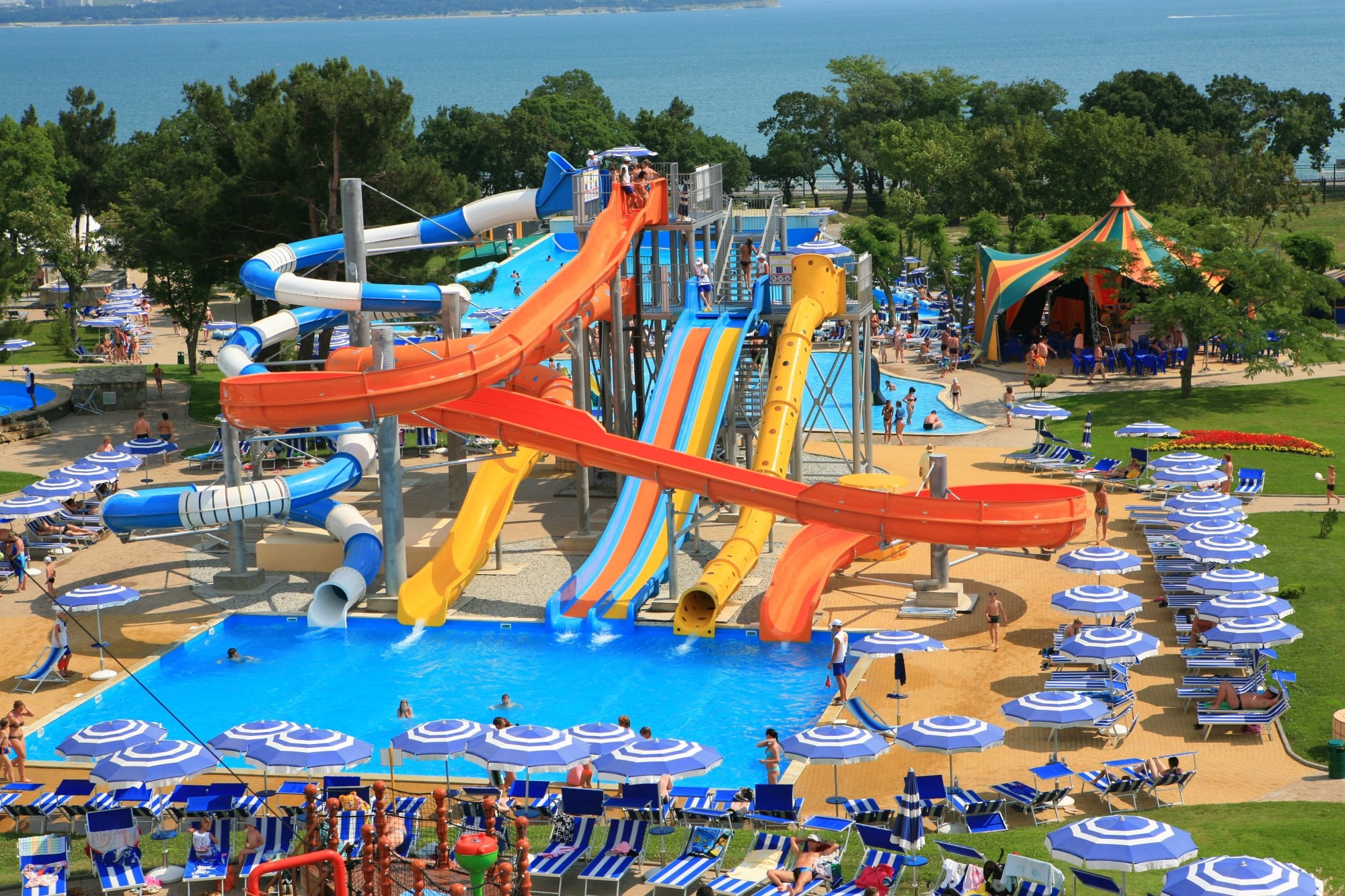 Aqua Park Swing Pool Fiberglass Water Slides Playground Equipment
