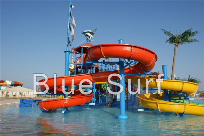 Safe Red / Yellow Fiberglass Water Slide Water Park Playground Equipment