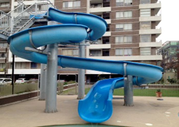 Outdoor Fiber Glass Kid Water Slides , Aquasplash Open Water Slide 6m - 8m