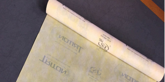 Water Resistant White Vapor Barrier , Easy To Handle Felt Paper Vapor Barrier