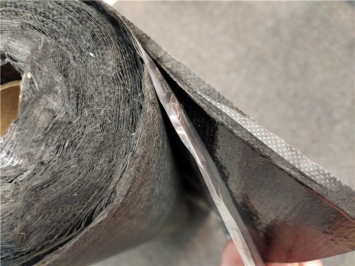 Hot Asphalt Mopping Self Stick Roof Underlayment Quick Installation Safe Track