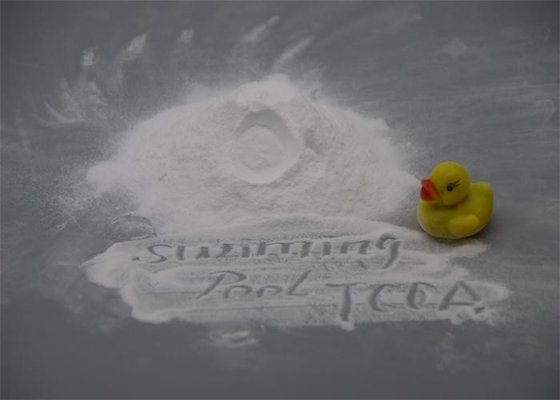 물 처리를 위한 염소 TCCA 분말 90% 착색되는 순수한 백색 분