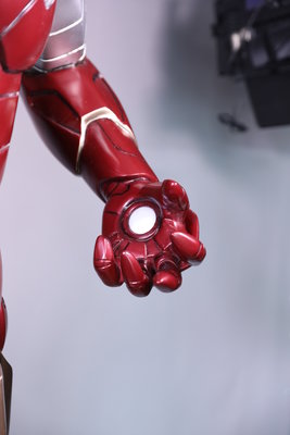 1:1 Size 215cm Height Full Fiberglass Red Iron man Figure For Sale