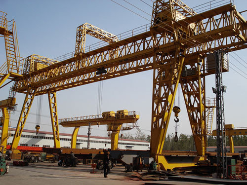 MH type 5~20t electric hoist door crane（Trussed type）