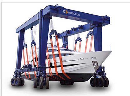 boat lifter