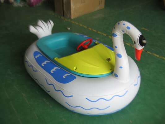 bumper boats for sale, new design amusement water electric bumper boat supplier