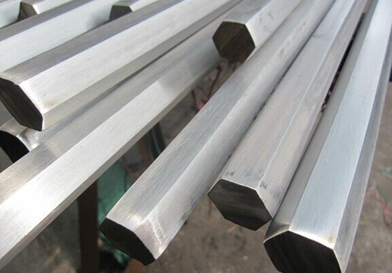 Hot or cold roll 300 Series Stainless Steel Hexagon Bar sand blasting , peeled , polishing