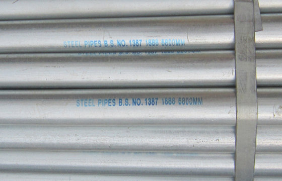 Anti Rust Hot-dip Galvanized Steel Pipes Zinc Coating 240 g / m2