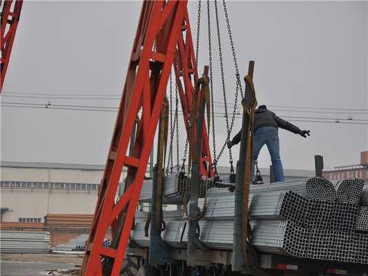Rectangular Mid Carbon ERW Steel Pipe / Hot Rolled RHS ERW Tubes For Door And Window Decoration