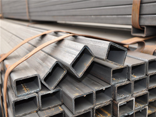 Rectangular Mid Carbon ERW Steel Pipe / Hot Rolled RHS ERW Tubes For Door And Window Decoration