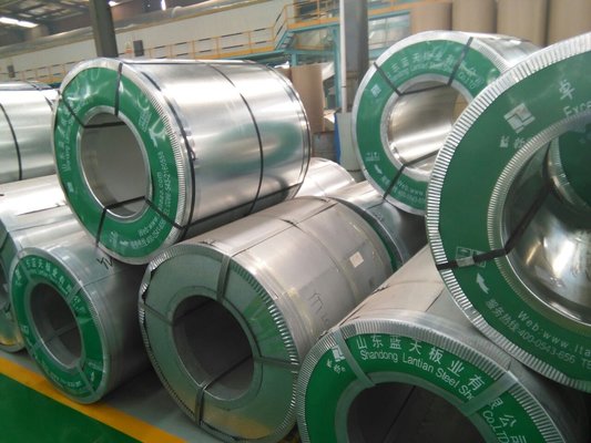 Oiled Width 914-1250mm PPGI Color Coated Steel Coils Pre - coated Steel Plate